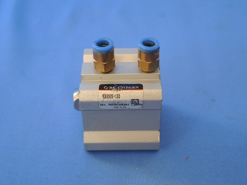 SMC CQ2B25-15D Cylinder